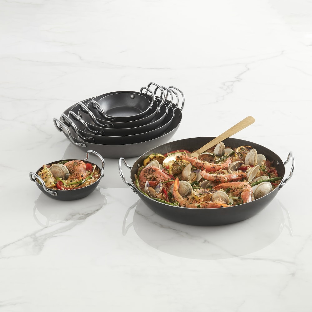 American Metalcraft BSPP8 9 1/2" Black Steel Paella Pan