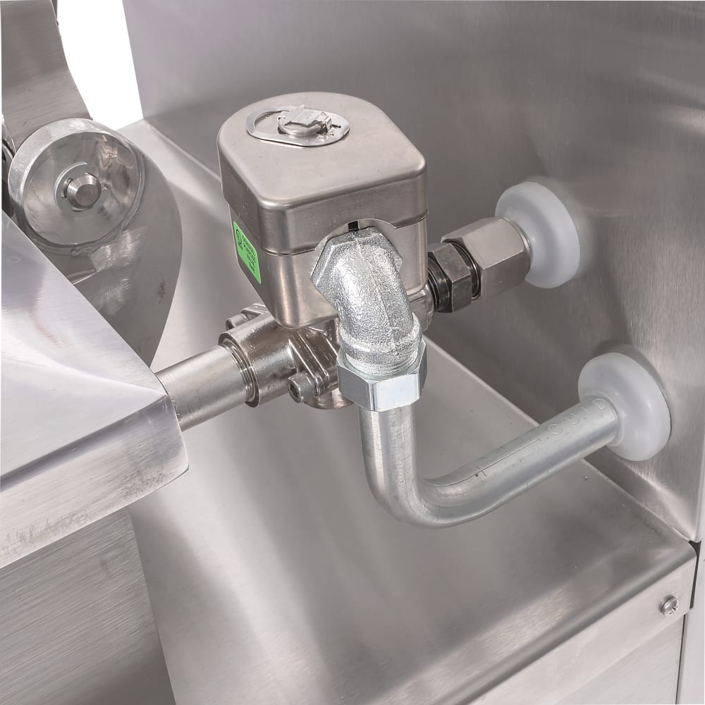 Henny Penny PFG600.19 43 lb Liquid Propane Gas Pressure Chicken Fryer - 80,000 BTU