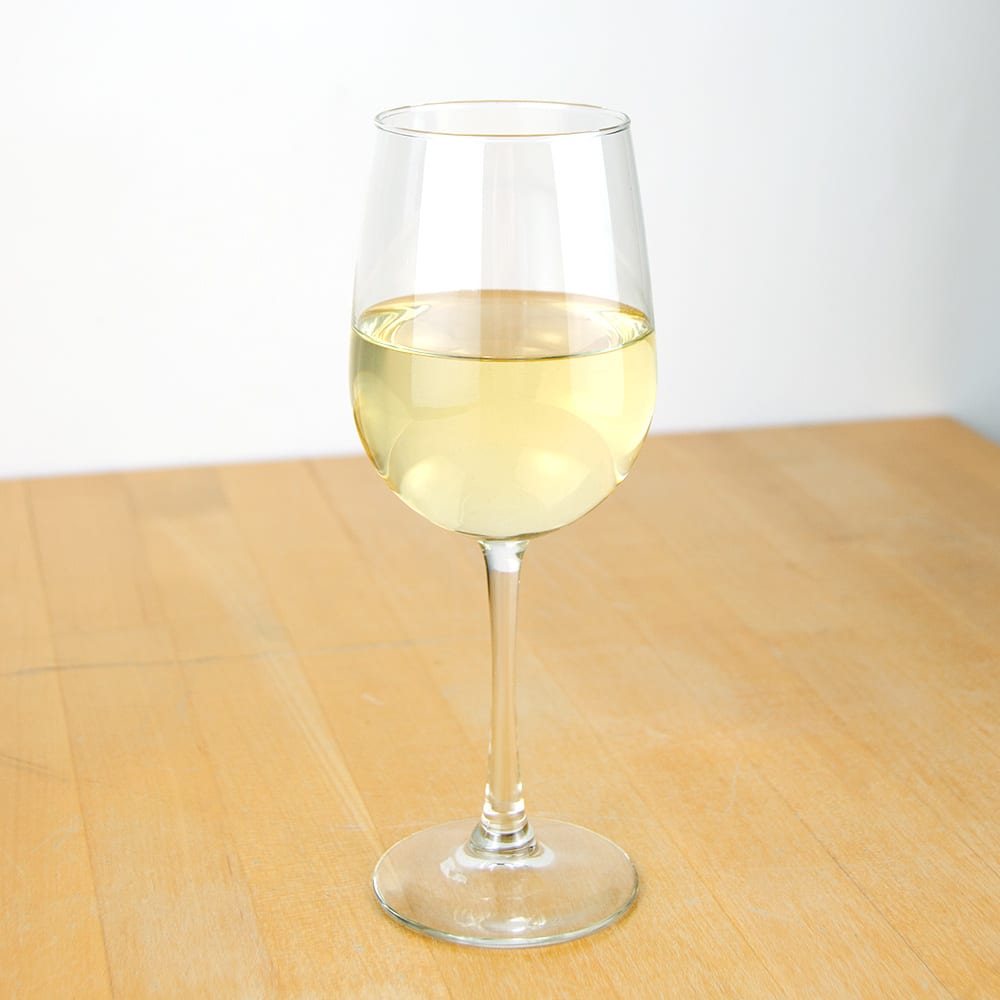 Libbey 7510 16 oz Vina Tall Wine Glass - Safedge Rim & Foot Guarantee