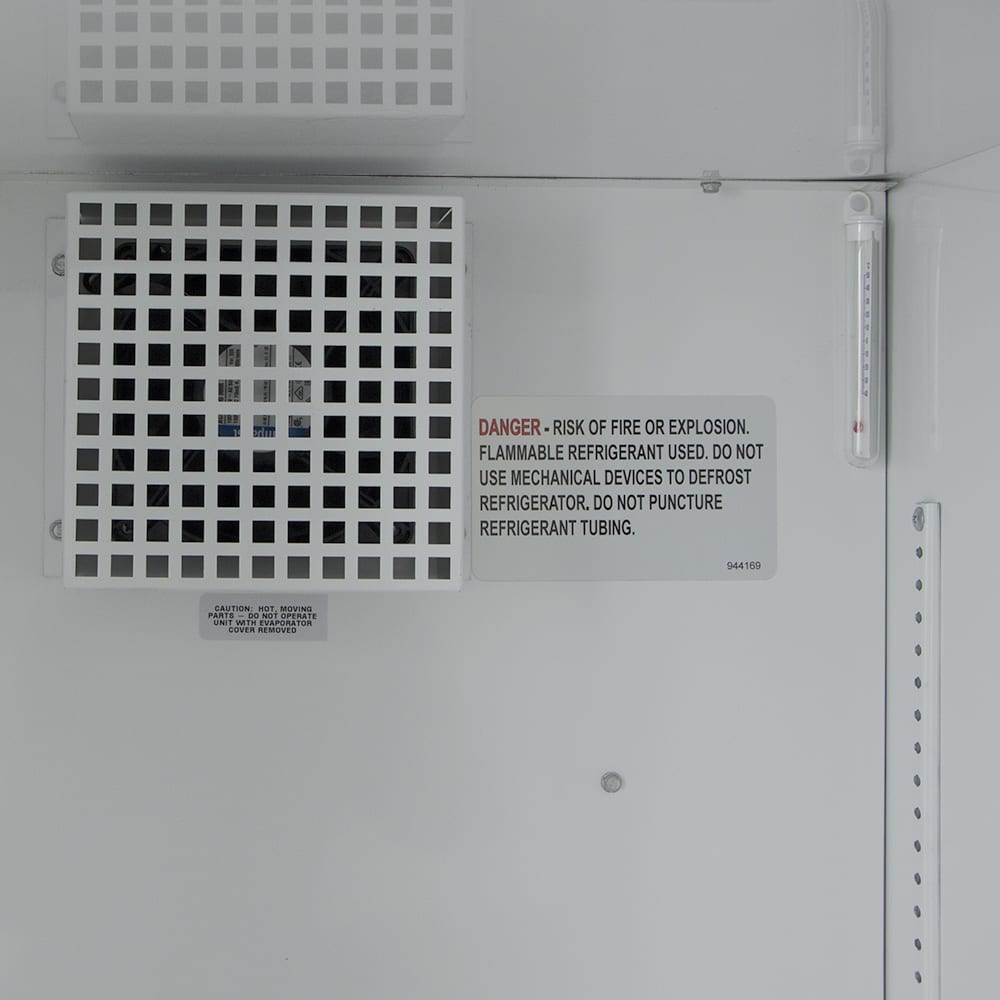 True GDM-07F-HC~TSL01 24 1/8" One Section Display Freezer w/ Swing Door ...