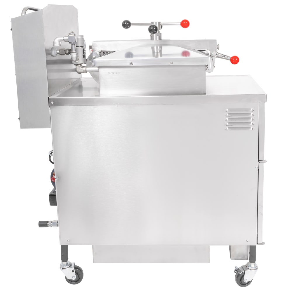 Henny Penny PFG600.19 43 lb Liquid Propane Gas Pressure Chicken Fryer - 80,000 BTU