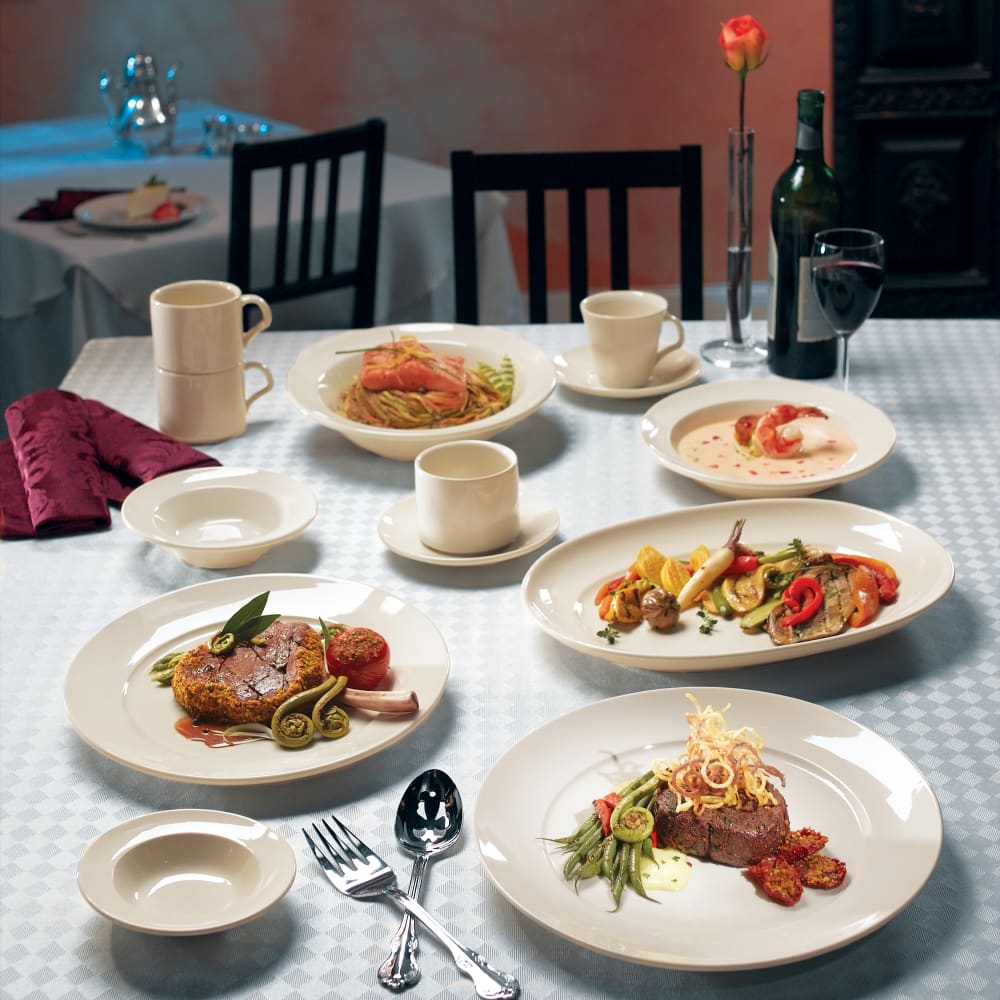 Homer Laughlin HL20900 10 1/4" Round Rolled Edge Plate - China, Ivory