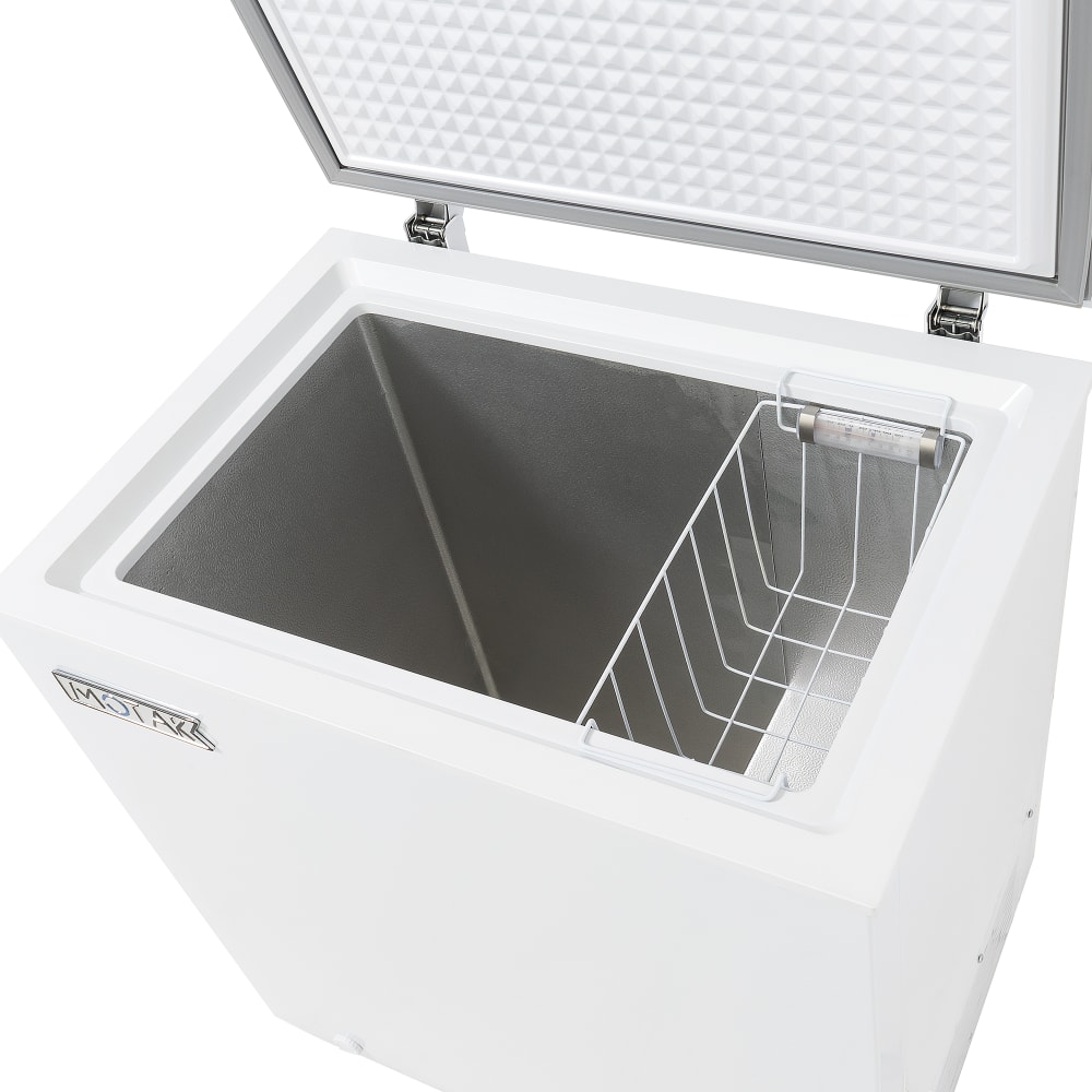 MoTak MCF-5 30" Mobile Chest Freezer w/ (1) Basket - White, 115v