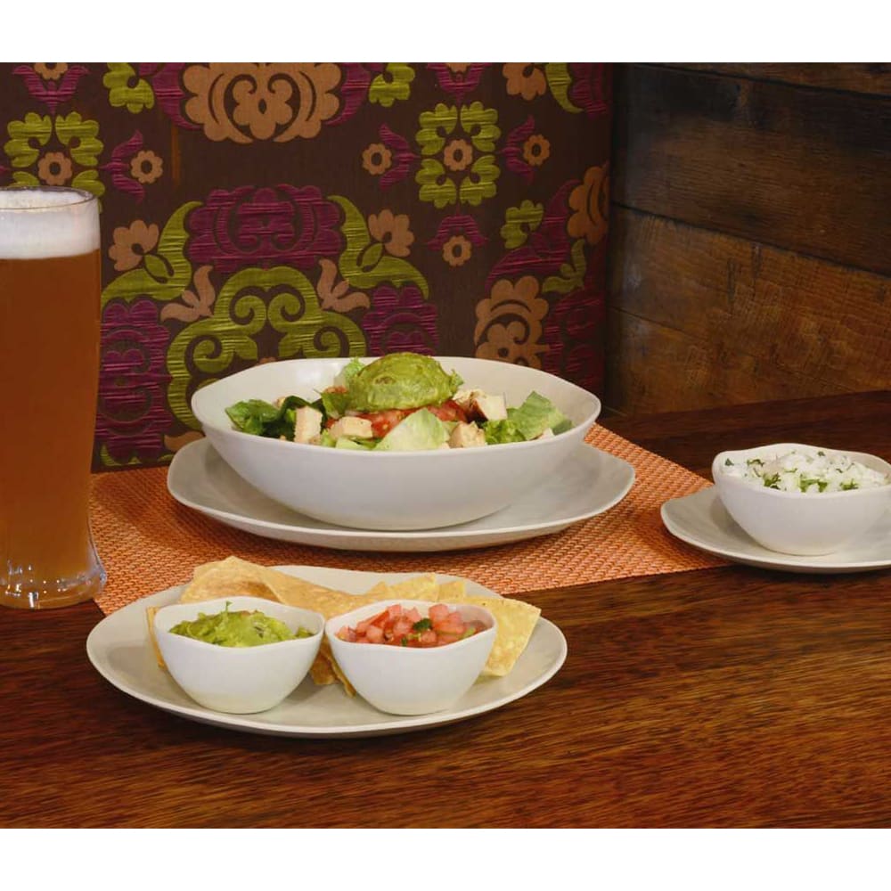 Front of the House 8 1/2" Round Kidwise™ Plate - Bamboo, Natural (DSP020NAB22)