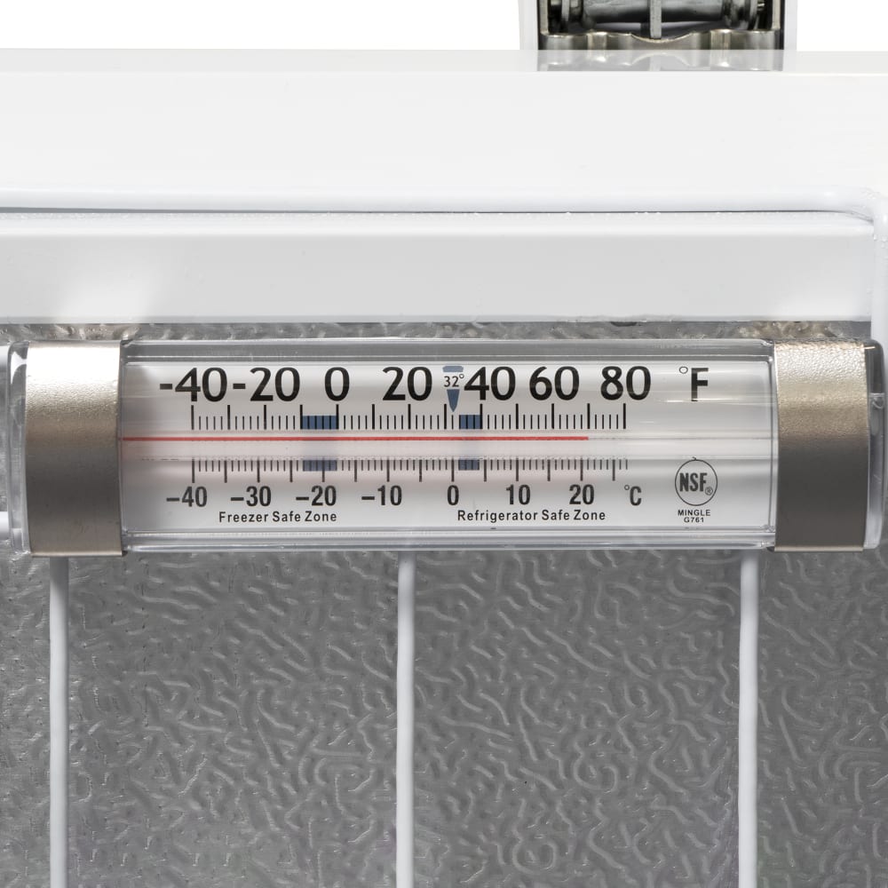 MoTak MCF-10 44" Mobile Chest Freezer w/ (1) Basket - White, 115v