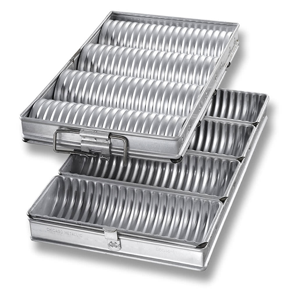 Chicago Metallic Crimped Round Bread Pan Set, Makes (4) 10" Loaves ...
