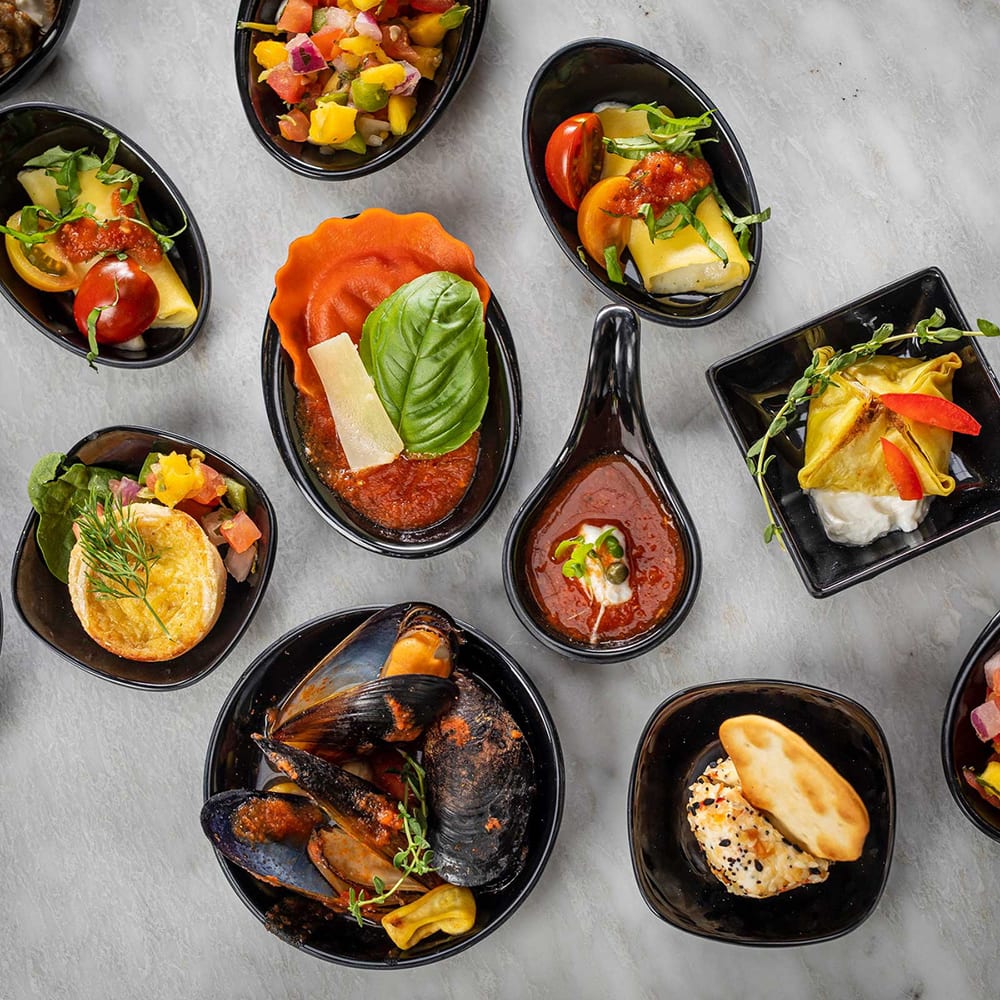 Tablecraft 10311BK 4" Round Melamine Mini Plate, Black