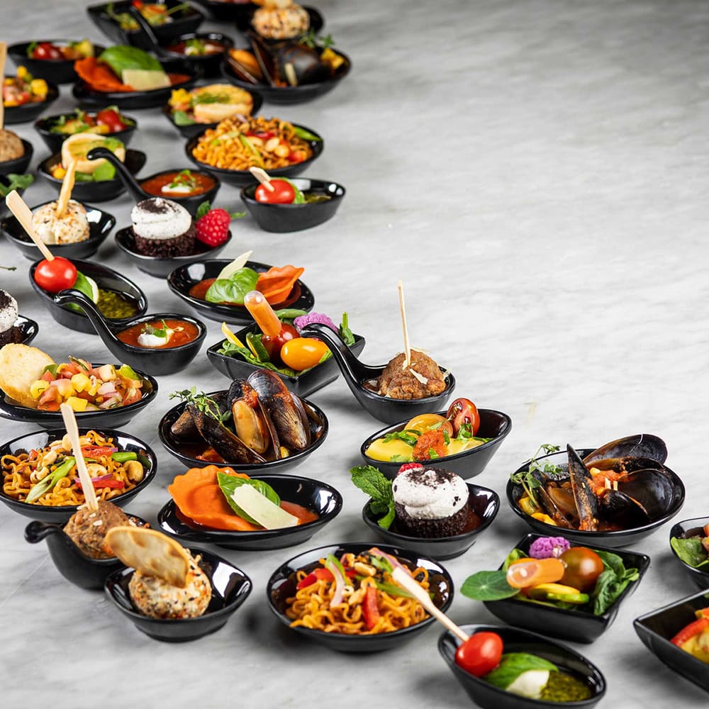 Tablecraft 10314BK 1 1/2 oz Oval Melamine Mini Bowl, Black