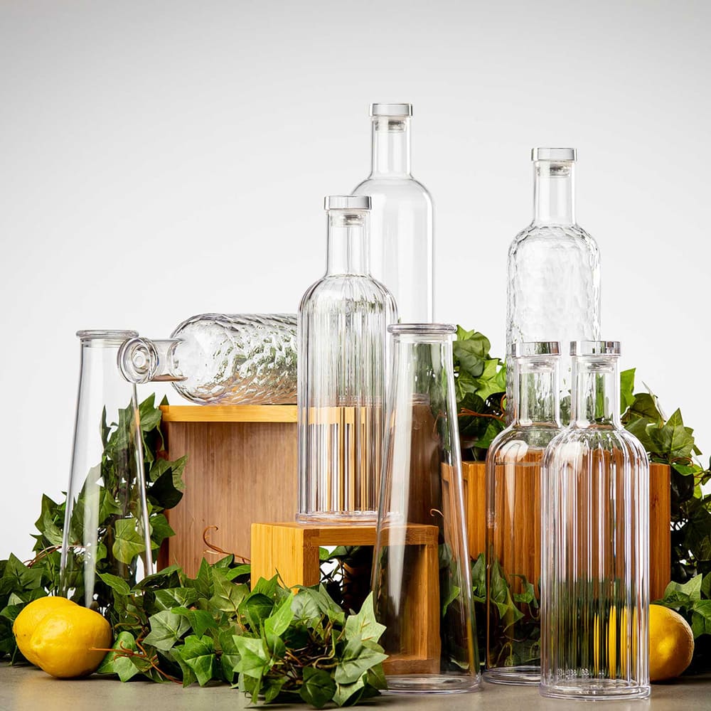 Tablecraft 11799 34 oz Carafe w/ Lid - SAN, Clear