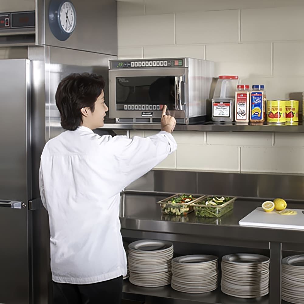 Sharp R-CD1800M 1800w TwinTouch™ Commercial Microwave w/ Touch Pad ...