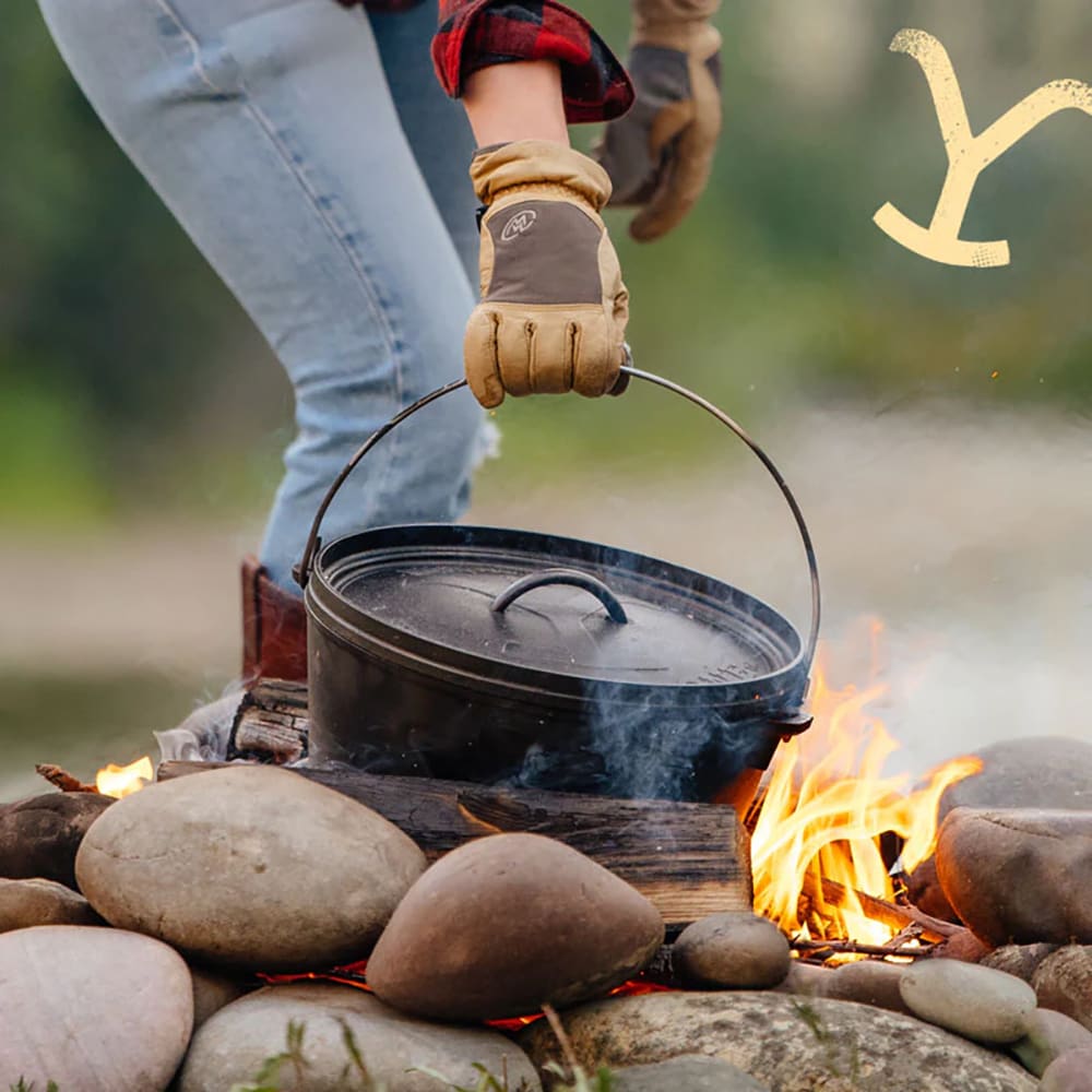 Lodge 8 qt Yellowstone Cast Iron Dutch Oven, Power Y (L12DCOYW)